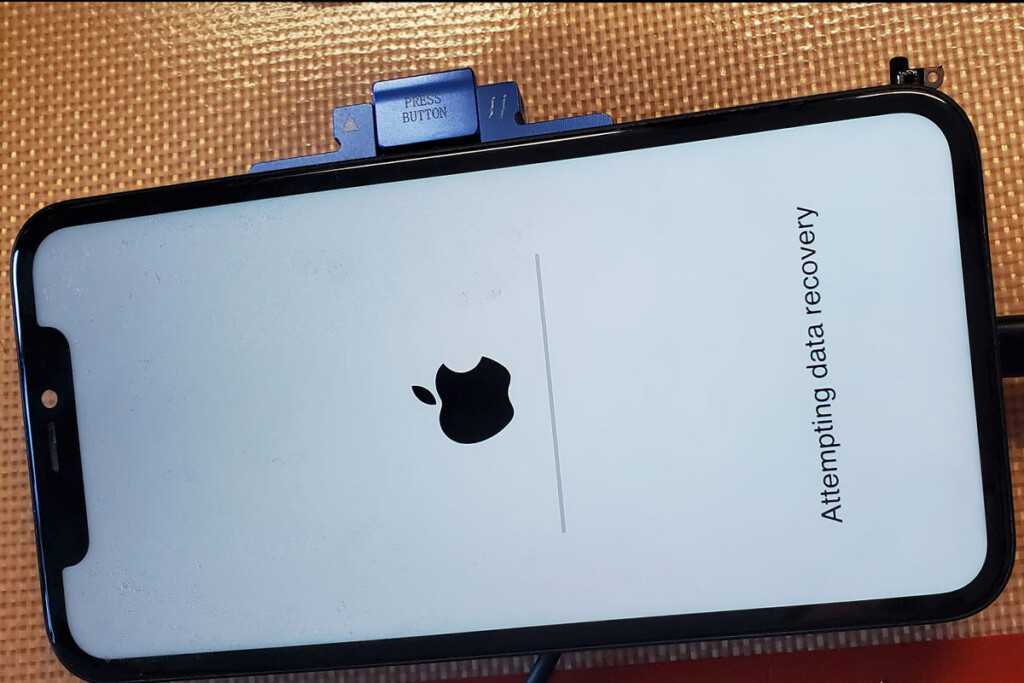 iPhone 11 Pro 起動しない水没修理写真データ取り出し – APPLEMAC スマホ／パソコン買取・修理・中古販売