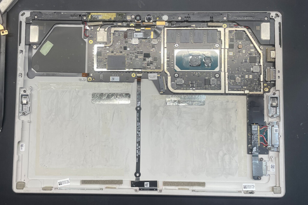 大阪梅田 Surface Pro 7 ロゴマークから起動しない修理 – APPLEMAC スマホ／パソコン買取・修理・中古販売